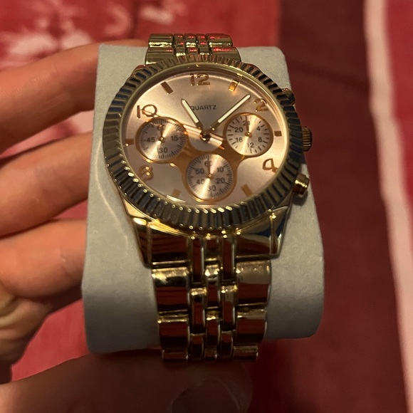 Quartz | Accessories | Classy Gold And Rose Gold Quartz Watch With 3 ...